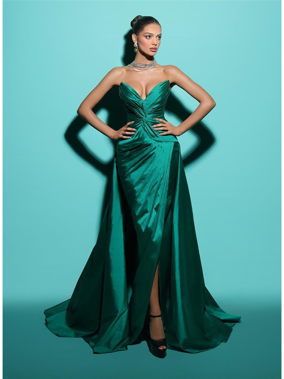 Společenské šaty Tarik Ediz Helen Emerald | NUANCE – svatební dům Plzeň ...